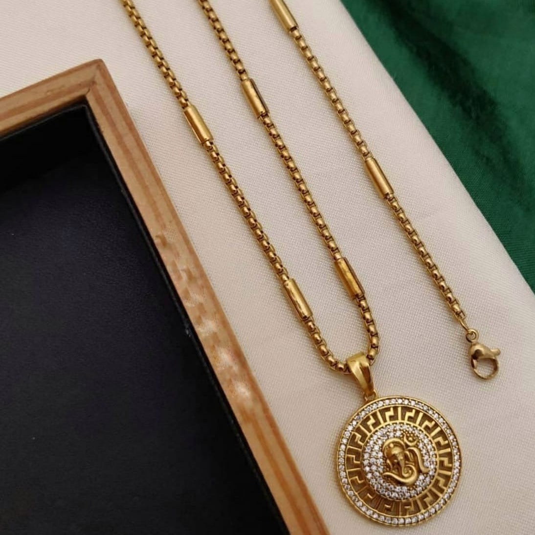 Order Ganesh Pendant & Chain – Devotion Meets Style